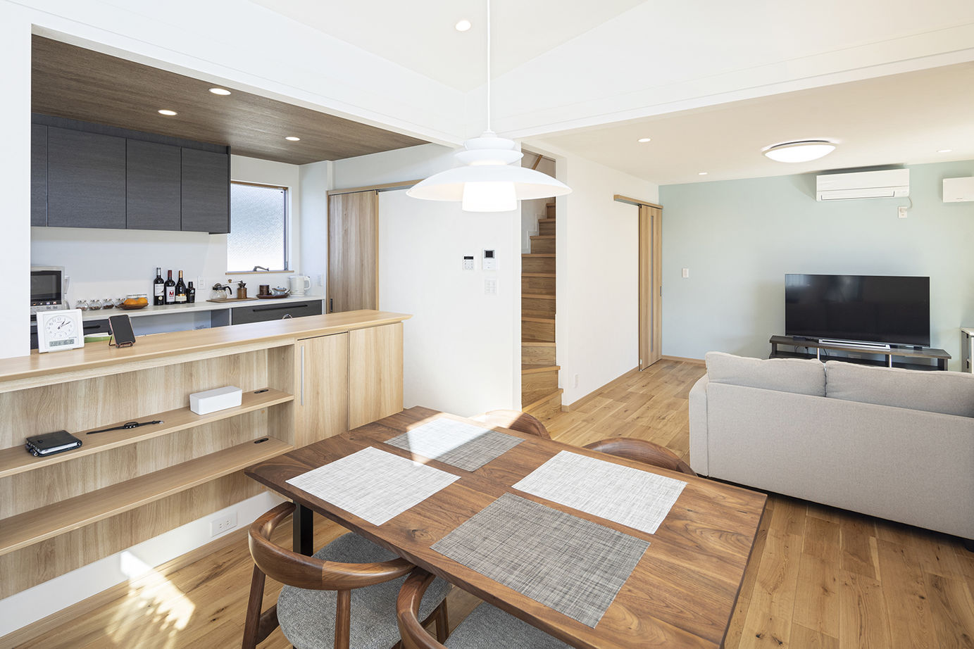 【SUUMO】 【2400万円台／2階リビング／屋上／間取図有】明るさと開放感、アウトドアの気持ちよさを愉しむ家 - 木下工務店 の建築実例詳細 | 注文住宅