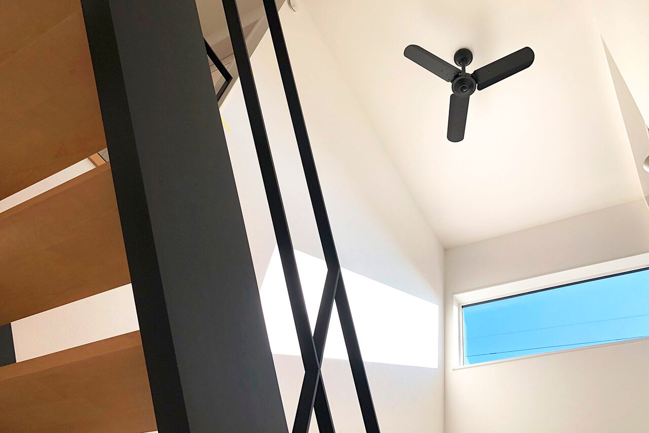 【SUUMO】 【2100万円台／3LDK／デッキ】ライトオークとグレーの色合いが心地よい、設計士と二人三脚で作った自慢の家 - シバ・サンホーム の建築実例詳細 | 注文住宅