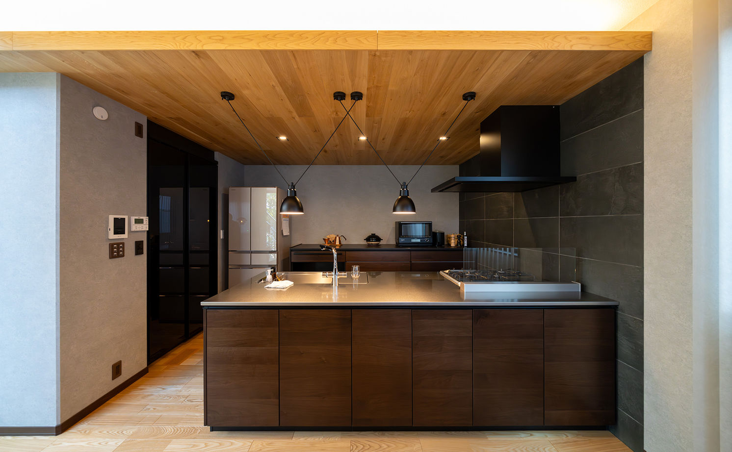 【SUUMO】 【30.9坪/夫婦+子ども1人】家で過ごす時間を贅沢な日常に。心地よさを追求した空間の豊かさを感じる住まい - セキスイハイム の建築実例詳細 | 注文住宅