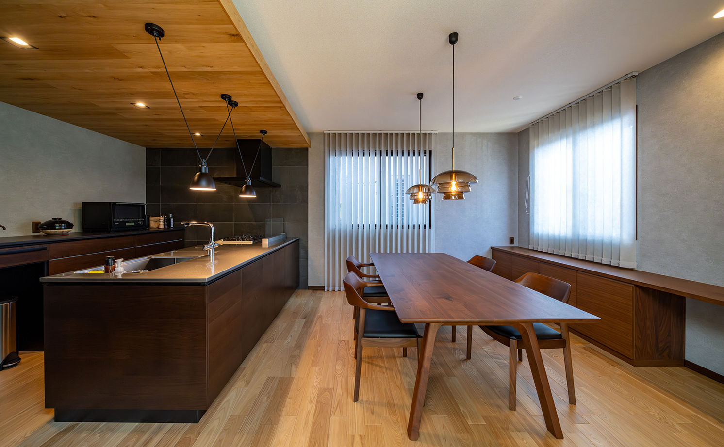 【SUUMO】 【30.9坪/夫婦+子ども1人】家で過ごす時間を贅沢な日常に。心地よさを追求した空間の豊かさを感じる住まい - セキスイハイム の建築実例詳細 | 注文住宅