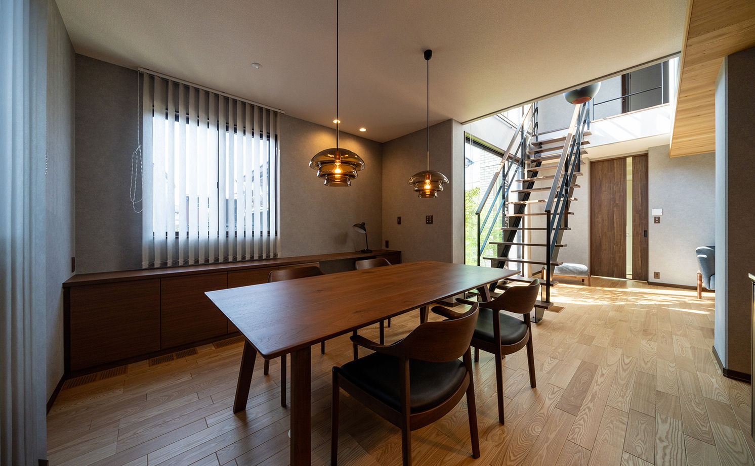 【SUUMO】 【30.9坪/夫婦+子ども1人】家で過ごす時間を贅沢な日常に。心地よさを追求した空間の豊かさを感じる住まい - セキスイハイム の建築実例詳細 | 注文住宅