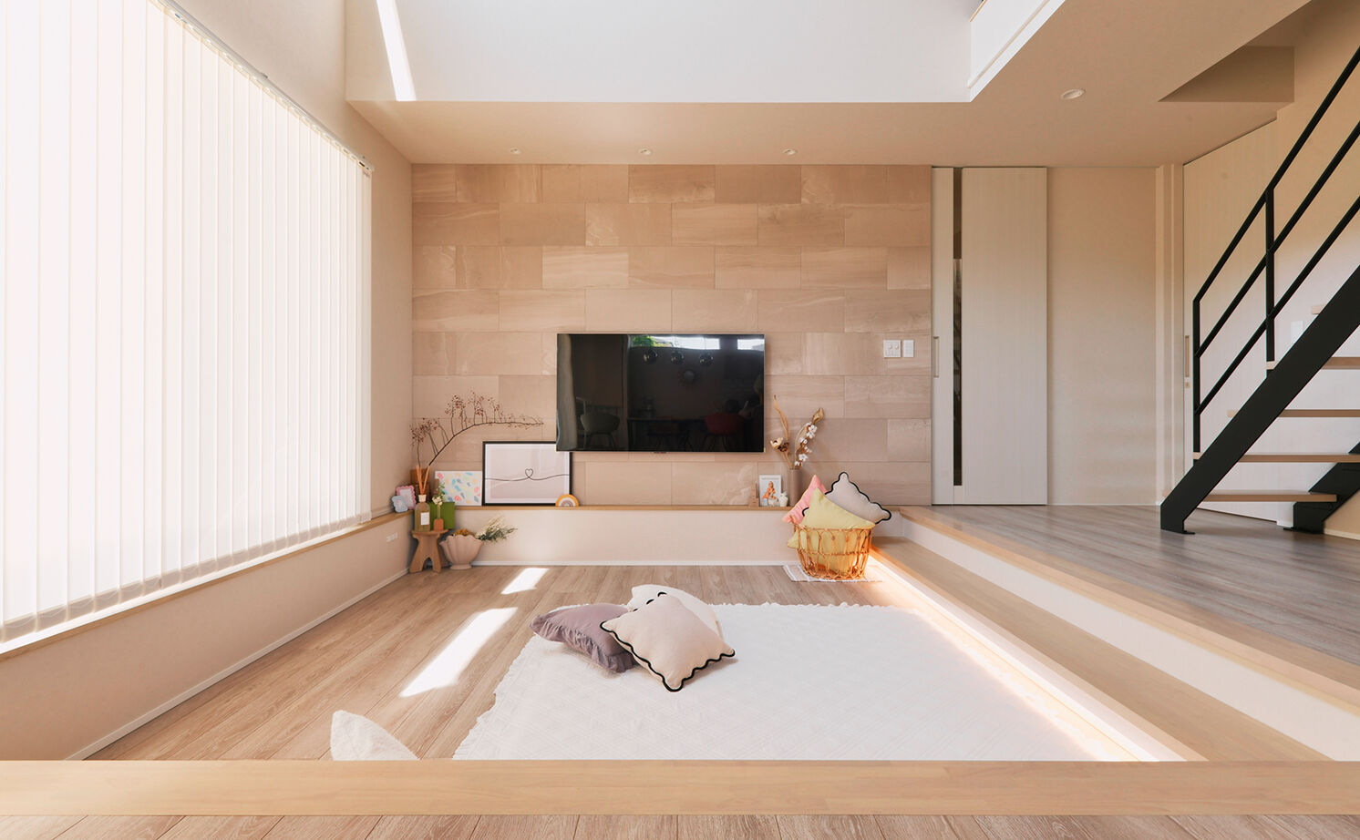 【SUUMO】 【3000万円～3499万円/37.8坪/間取り有】吹抜け&ダウンフロアリビングが心地よい、ホテルライクな家 - ハートフルホーム の建築実例詳細 | 注文住宅