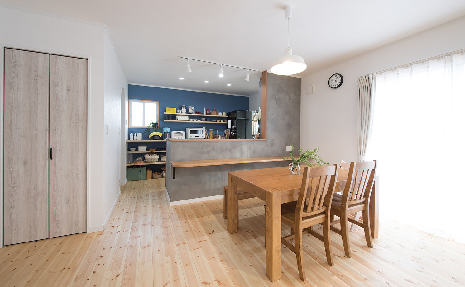 【SUUMO】 【1700～1799万円／間取図有／子ども部屋×3】子育てが楽しくなる広々パントリーの家族と一緒に成長する家 - あったか子育て応援住宅 の建築実例詳細 | 注文住宅