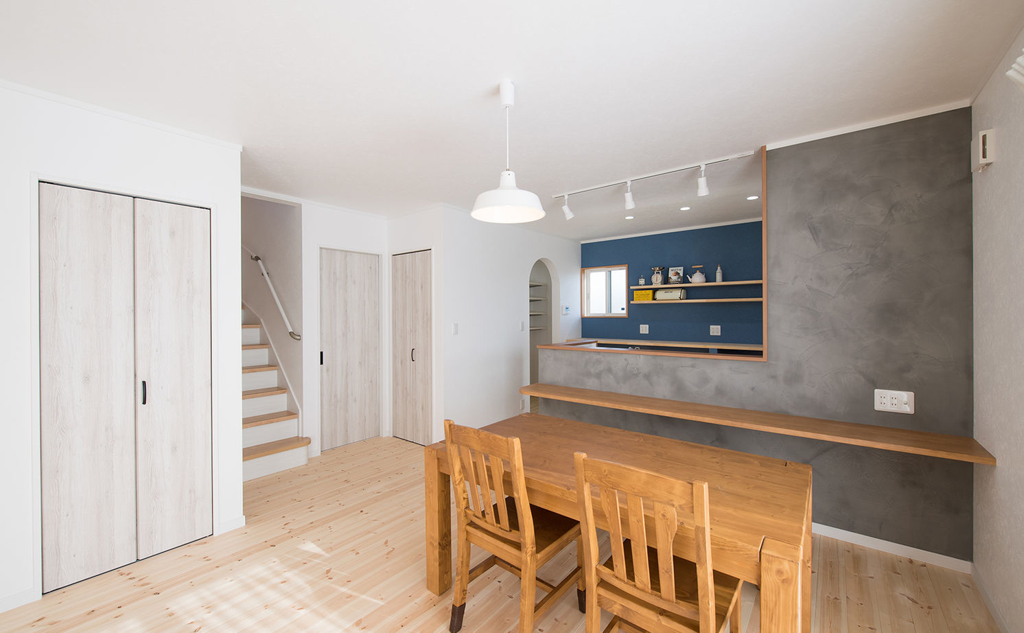 【SUUMO】 【1700～1799万円／間取図有／子ども部屋×3】子育てが楽しくなる広々パントリーの家族と一緒に成長する家 - あったか子育て応援住宅 の建築実例詳細 | 注文住宅