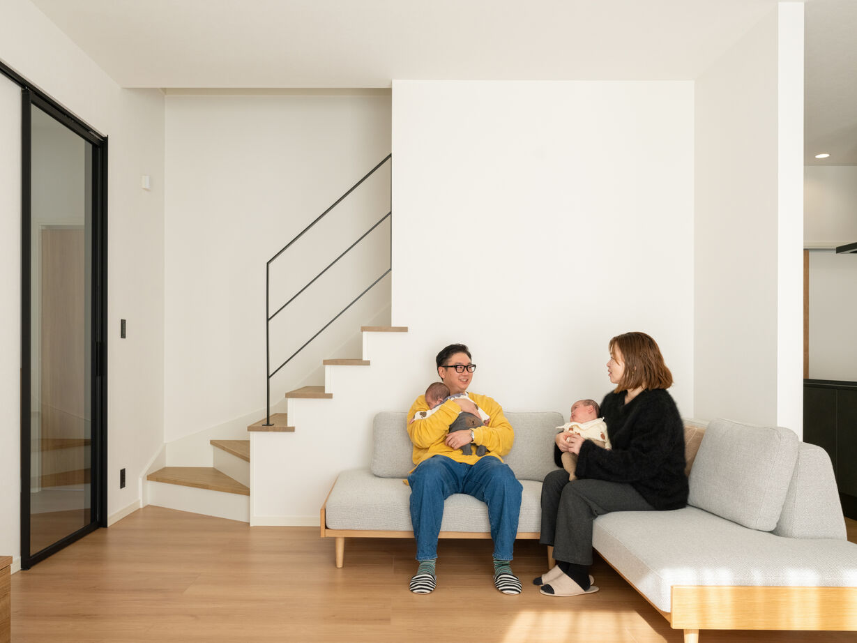 【SUUMO】 【2000万円台／アイランドキッチン／回遊動線】大開口から陽光が入る暖かいLDK、こだわりの詰まった家 - 日本住宅ツーバイ の建築実例詳細 | 注文住宅