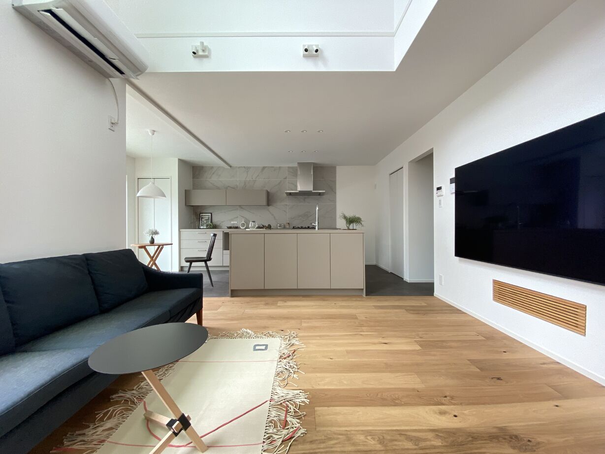 【SUUMO】 【間取り図有/4LDK/吹抜け/II型キッチン】木目×グレーのシンプルな住まい - イワキ の建築実例詳細 | 注文住宅