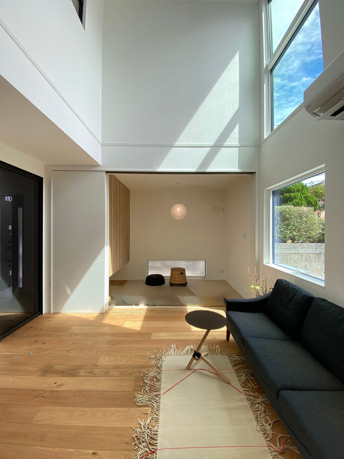 【SUUMO】 【間取り図有/4LDK/吹抜け/II型キッチン】木目×グレーのシンプルな住まい - イワキ の建築実例詳細 | 注文住宅