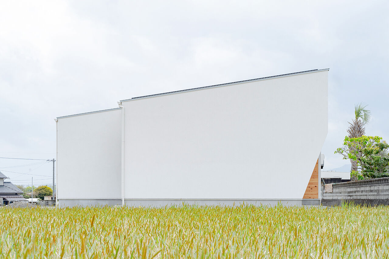 【SUUMO】 【2000万円台｜28坪｜3LDK｜平屋｜防犯・プライバシー配慮】ノーカーテンが最高！中庭のあるロの字型の家 - Simple Inc. の建築実例詳細 | 注文住宅