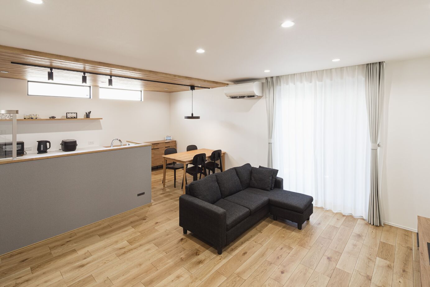 【SUUMO】 【2100万円/高断熱/高気密/33坪/ひな壇階段】機能性とデザイン性を極めた邸宅 - ホーエーホーム（久留米・柳川） 柳川展示場の建築実例詳細 | 注文住宅