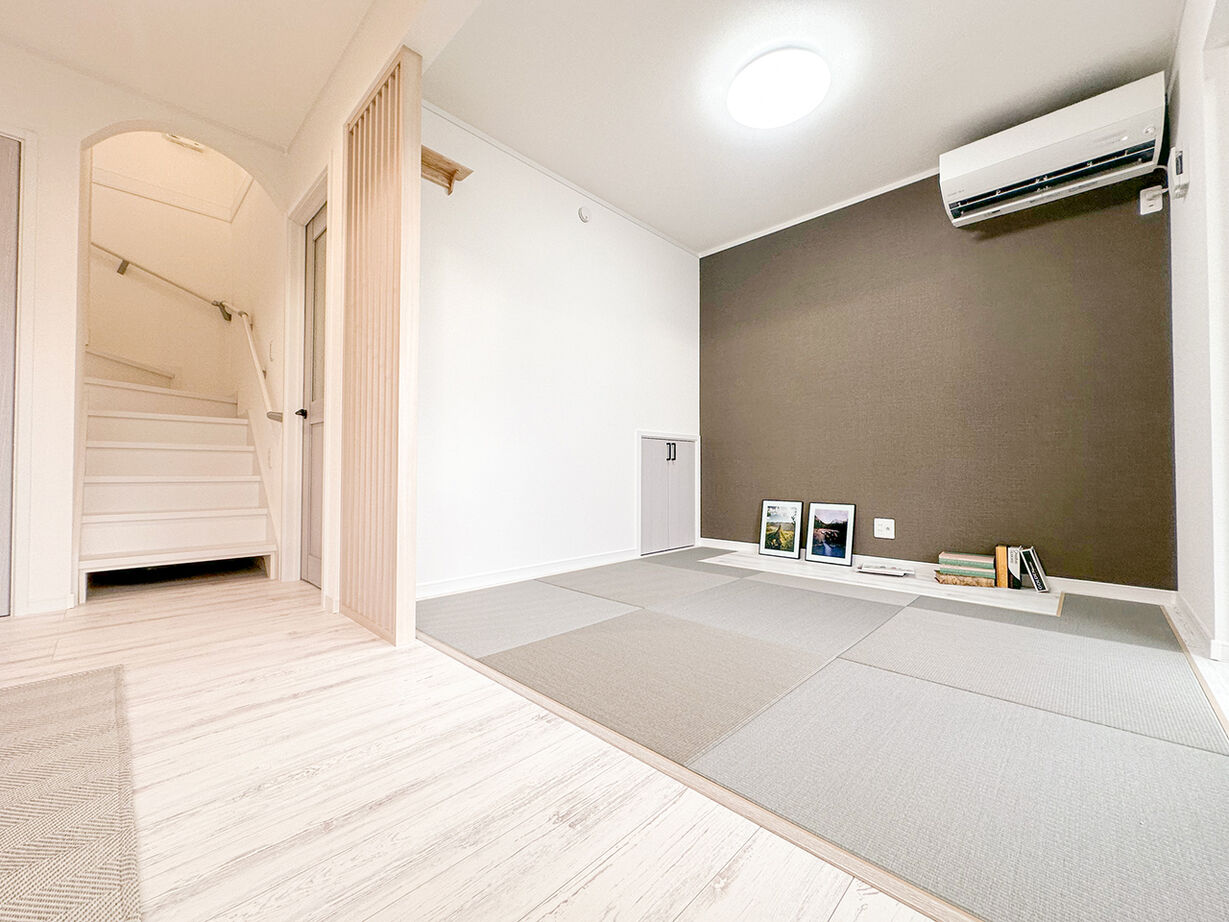 【SUUMO】 【1000万円台後半／28坪／4LDK＋WIC】LDK+和室の広々癒し空間。バルコニー＆ウッドデッキ付 - AD.MAX の建築実例詳細 | 注文住宅