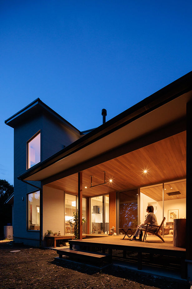 【SUUMO】 【3000万円台/50坪/間取り図有】大きな軒のあるウッドデッキが快適。自然に癒されるガレージハウス - エーセンス建築設計 千葉スタジオの建築実例詳細 | 注文住宅