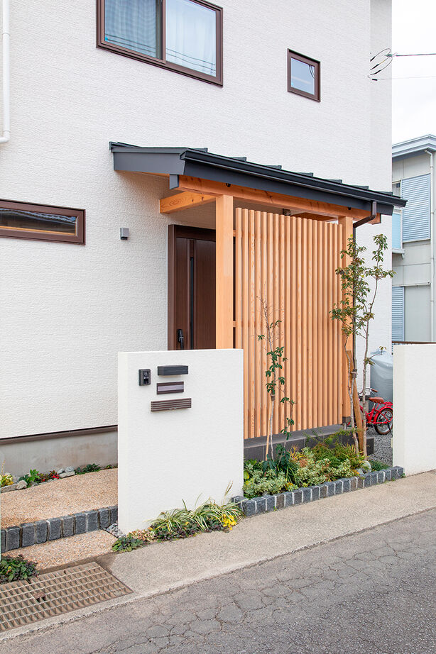 【SUUMO】 【30坪台/2階建て/駐車スペース有/モダン】無垢のヒノキの温もりとZEH水準の断熱性であったか快適な住まい - 福工房 小田原展示場の建築実例詳細 | 注文住宅