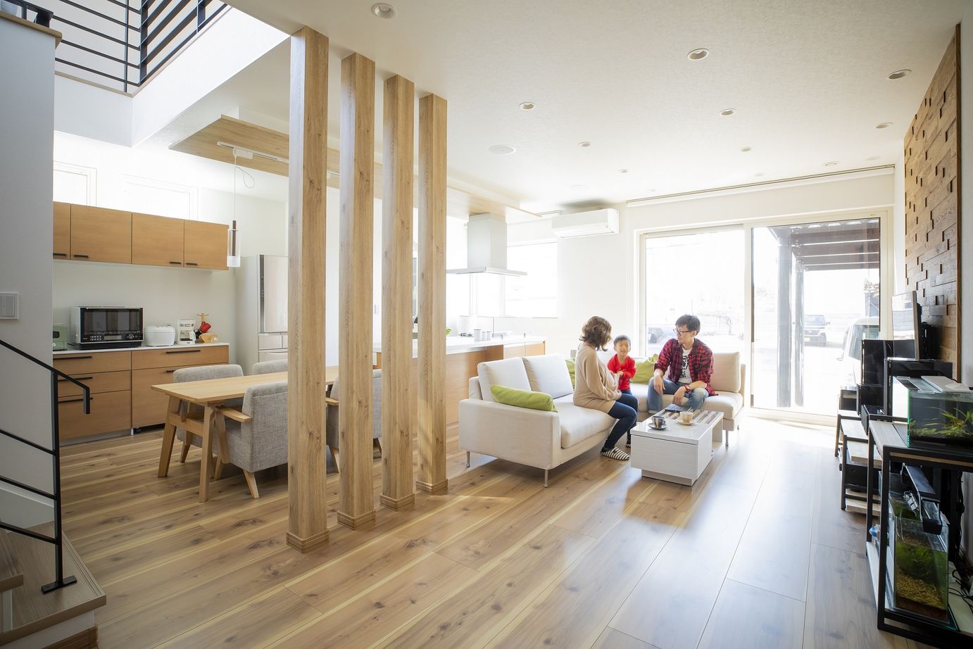 【SUUMO】 【4LDK間取図/アイランドキッチン/パントリー】アイデア光るデザインで実現！開放的な中2階の勉強スペース - ID アーキテクチャル アトリエ 東雁来モデルの建築実例詳細 ...