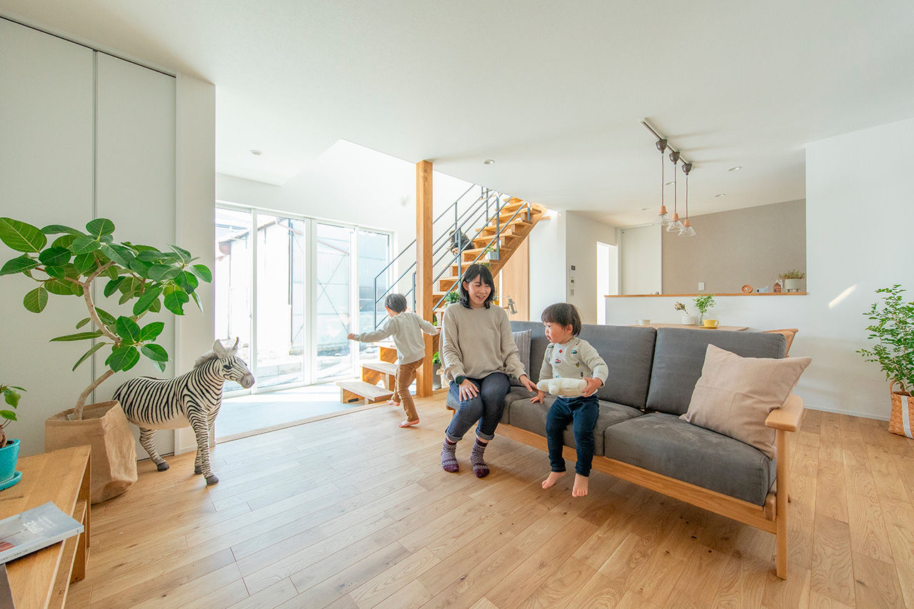 【SUUMO】 【1700万円/延床30坪/間取り図有】木製階段がアクセントになった、ナチュラルで柔らかな雰囲気が魅力の家 - シンプルハウス の建築実例詳細 | 注文住宅