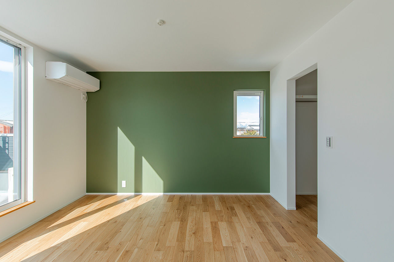 【SUUMO】 【1700万円/延床30坪/間取り図有】木製階段がアクセントになった、ナチュラルで柔らかな雰囲気が魅力の家 - シンプルハウス の建築実例詳細 | 注文住宅