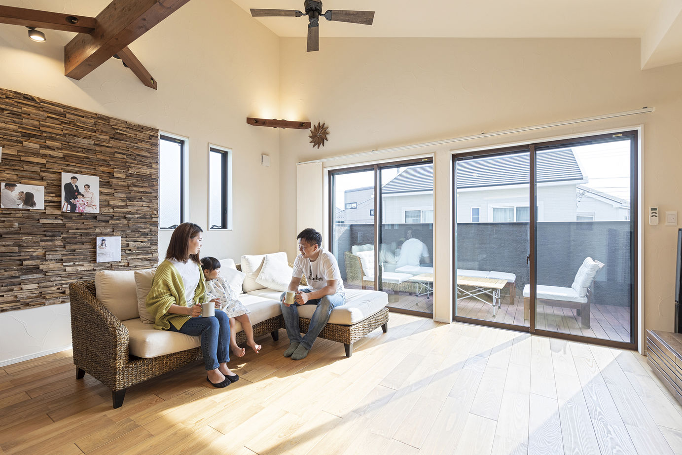 【SUUMO】 【2400万円】フラットにつながるデッキとたっぷり収納でアウトドアライフが快適に - ラ・ヴィータホームズ の建築実例詳細 | 注文住宅