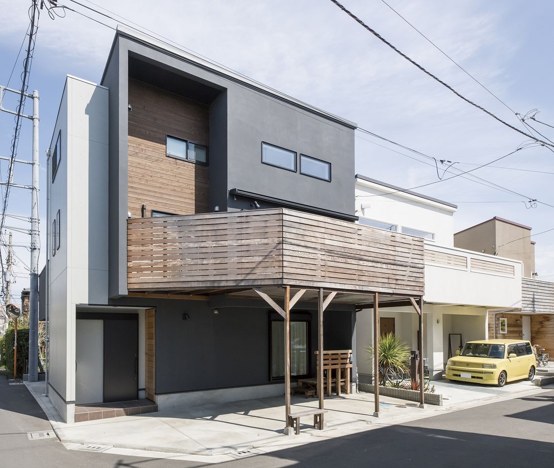 【SUUMO】 【2200万円/30坪/間取り図有/吹抜け】ウッドデッキはアウトドアリビング！趣味を楽しむサーファーズハウス - 一級建築士事務所 ホームスタイリング の建築実例詳細 | 注文住宅