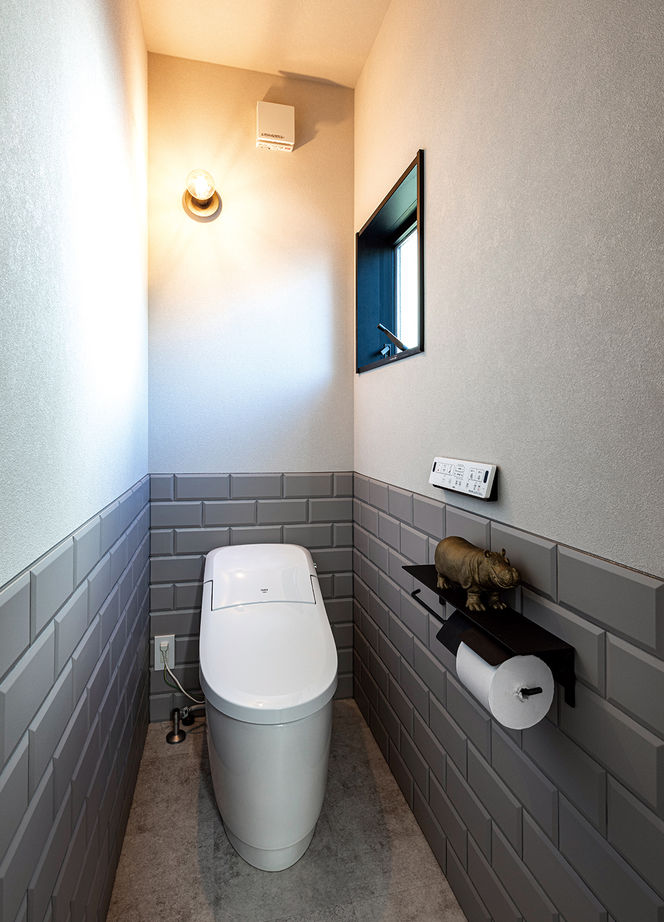 【SUUMO】 【変形地・狭形地(約30坪）・土間・吹き抜け】インダストリアルな空間でDIYを堪能 - アイディホーム の建築実例詳細 | 注文住宅