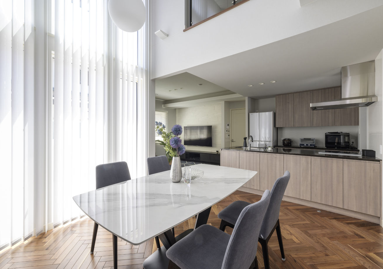 【SUUMO】 【4LDK/間取り図有/30坪台】美術館のようにスタイリッシュで、大きな吹き抜けのある家 - 三井ホーム の建築実例詳細 | 注文住宅