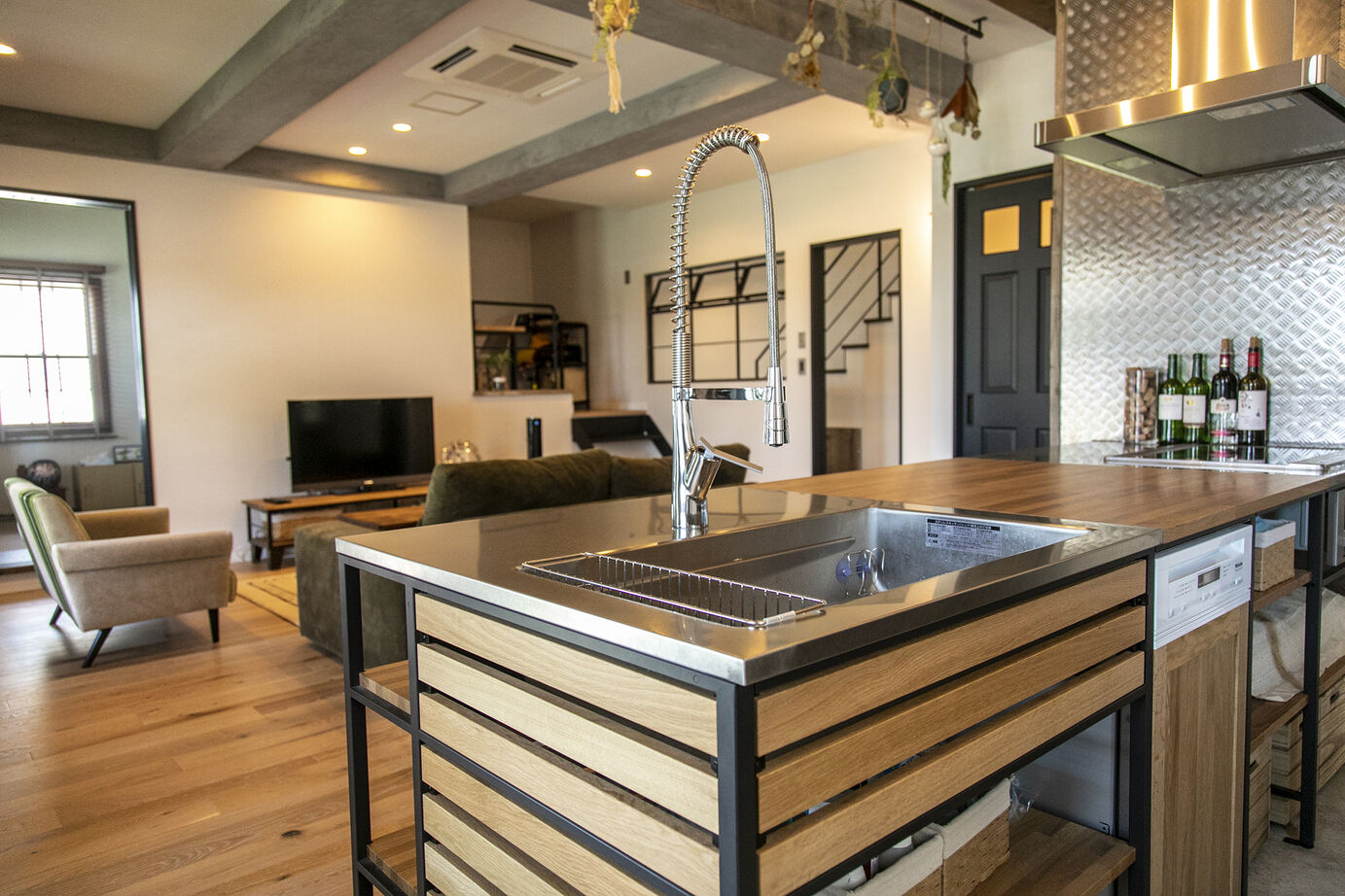 【SUUMO】 【4LDK/42坪/家事ラク動線】ひとつひとつのデザインにこだわったインダストリアルの家 - 雑貨が似合う家ビスコッティハウス の建築実例詳細 | 注文住宅