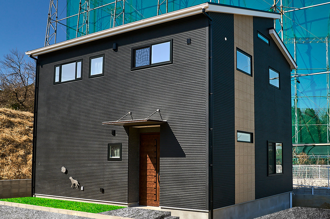 【SUUMO】 【2000万円台｜間取り有｜無垢床】壁付けキッチン～LD～和室を繋げたゆとりの団欒空間。外観もイメージ通り - タスク（ユニバーサルホーム半田店） の建築実例詳細 | 注文住宅