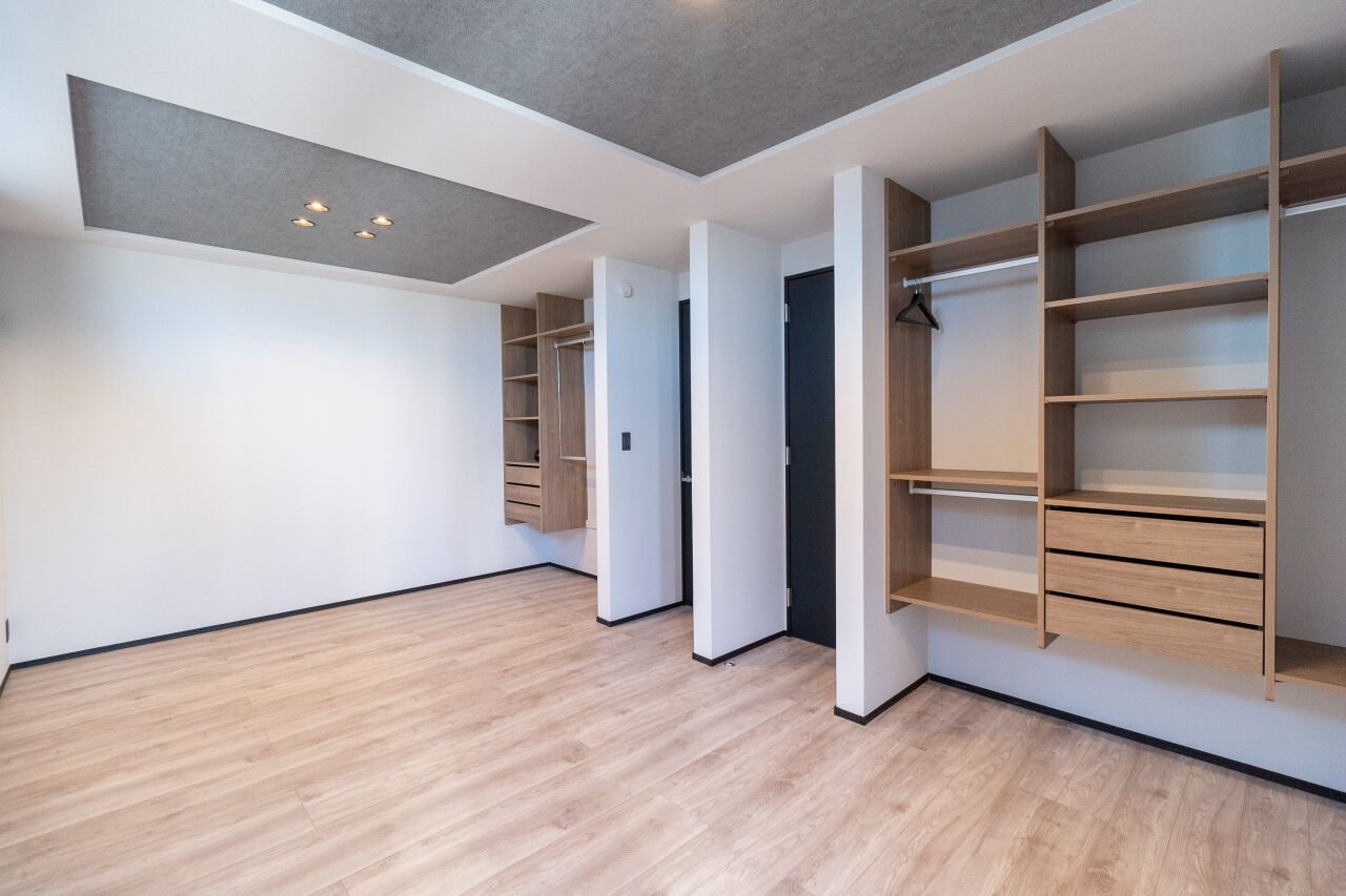 【SUUMO】 【37坪/2階LDK/間取り有】2階の部屋やバルコニーから花火や街の景観が楽しめるホテルライクな上質な住まい - ハビの家 の建築実例詳細 | 注文住宅