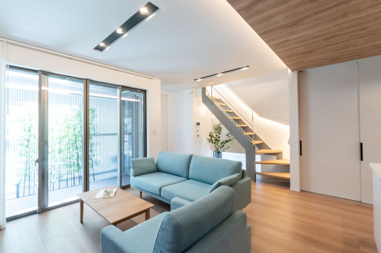 【SUUMO】 【37.3坪/中庭/間取り有】27.5坪の敷地に建てたプライバシーと防犯に配慮したビルトインガレージ付きの家 - ハビの家 の建築実例詳細 | 注文住宅