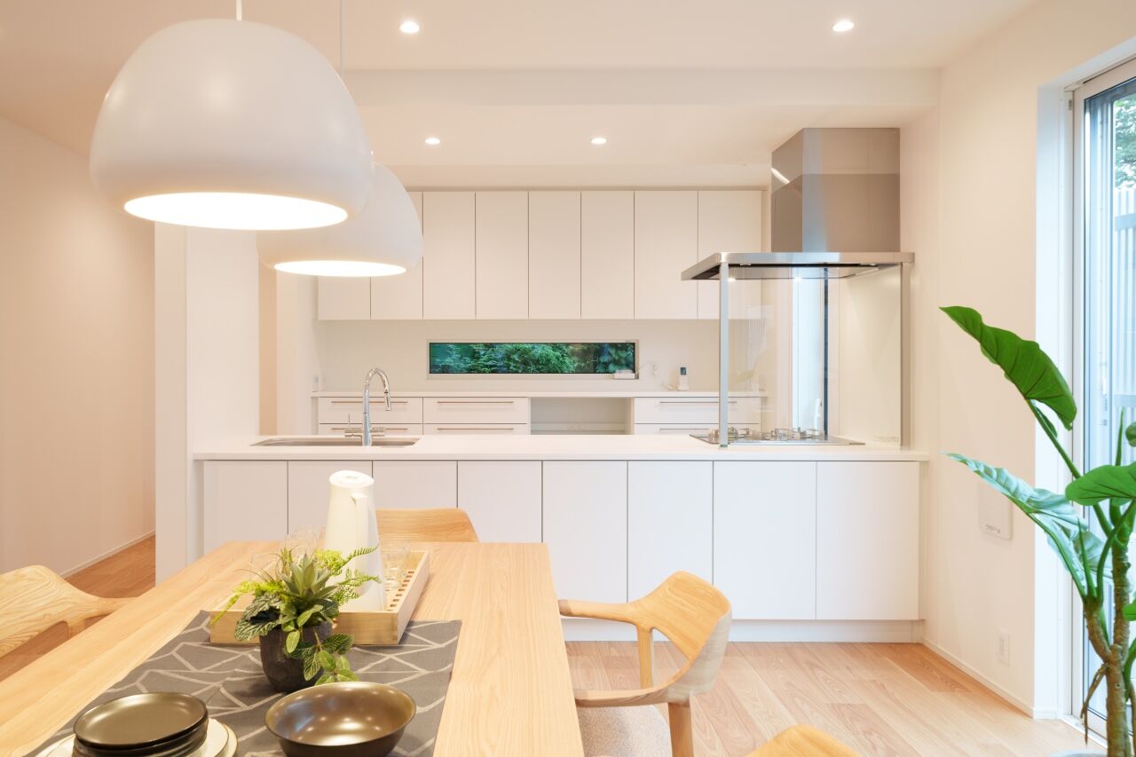 【SUUMO】 【57.8坪/ガレージ/間取り有】道路より高い敷地を有効活用。LDKとテラスがシームレスにつながる上質な家 - ハビの家 の建築実例詳細 | 注文住宅