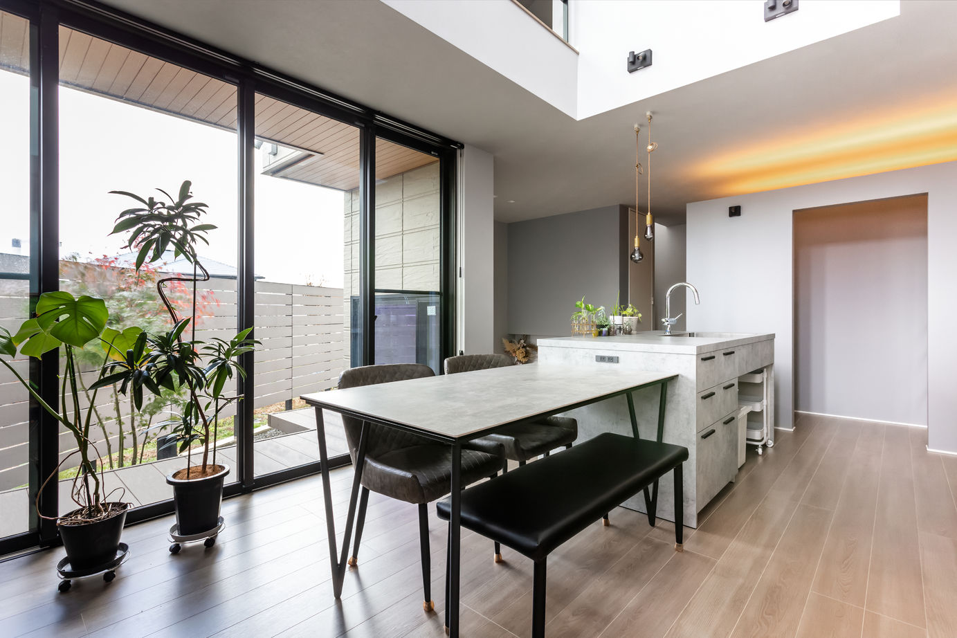 【SUUMO】 【31坪/夫婦/間取り図あり】 食を愉しみ、豊かな緑が映える家 写真10点掲載 - ダイワハウス の建築実例詳細 | 注文住宅