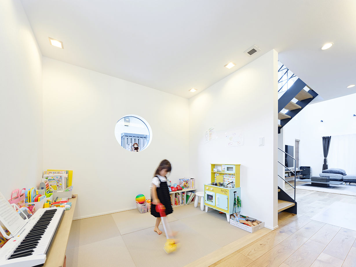 【SUUMO】 【4000万円台/間取図有/ビルトインガレージ】陽光あふれる大空間でも、夏涼しい！断熱性に優れたZEHの家 - ビクトリーホーム の建築実例詳細 | 注文住宅