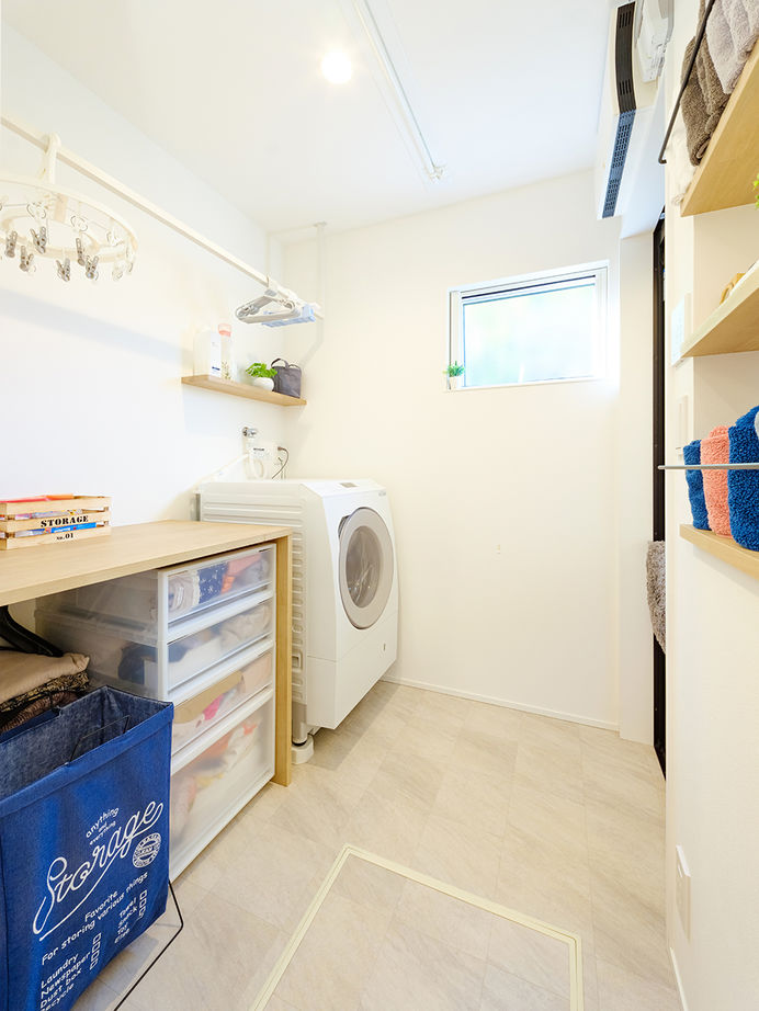 【SUUMO】 【4000万円台/間取図有/ビルトインガレージ】陽光あふれる大空間でも、夏涼しい！断熱性に優れたZEHの家 - ビクトリーホーム の建築実例詳細 | 注文住宅