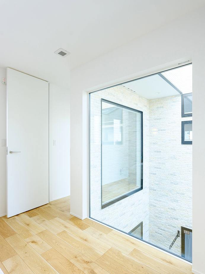 【SUUMO】 【4000万円台/間取図有/ビルトインガレージ】陽光あふれる大空間でも、夏涼しい！断熱性に優れたZEHの家 - ビクトリーホーム の建築実例詳細 | 注文住宅