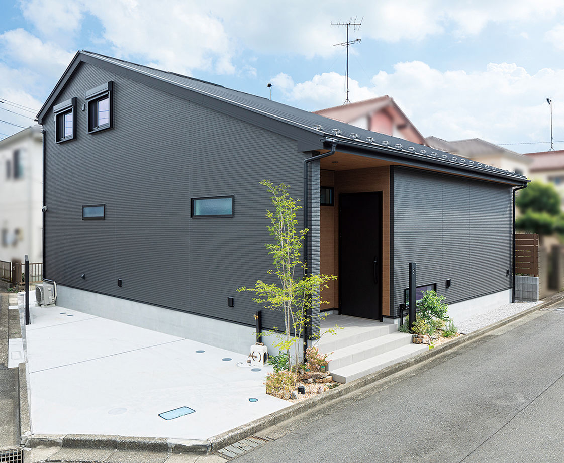 【SUUMO】 【1000万円台/吹き抜け/間取り図有】標準仕様のスケルトン階段が映えるLDK。家事をラクにするプランも注目 - アークホーム の建築実例詳細 | 注文住宅