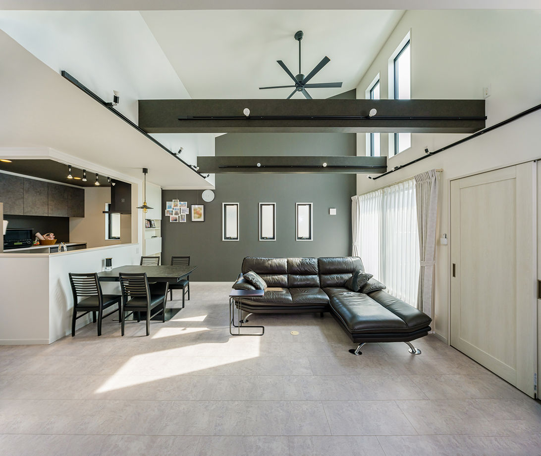 【SUUMO】 【1000万円台/2階リビング/間取り図有】“隠す”収納で生活感をなくした、こだわりのスタイリッシュなLDK - アークホーム 一級建築士事務所 の建築実例詳細 | 注文住宅