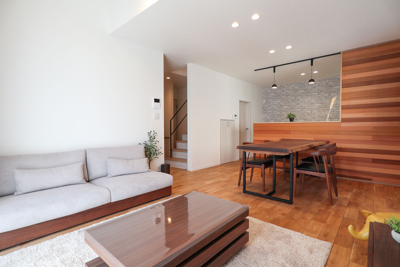 【SUUMO】 【佐野市/3SLDK/30坪/吹抜け】無垢材をふんだんに使った高性能住宅 - コンチネンタルホーム 宇都宮ショールームの建築実例詳細 | 注文住宅