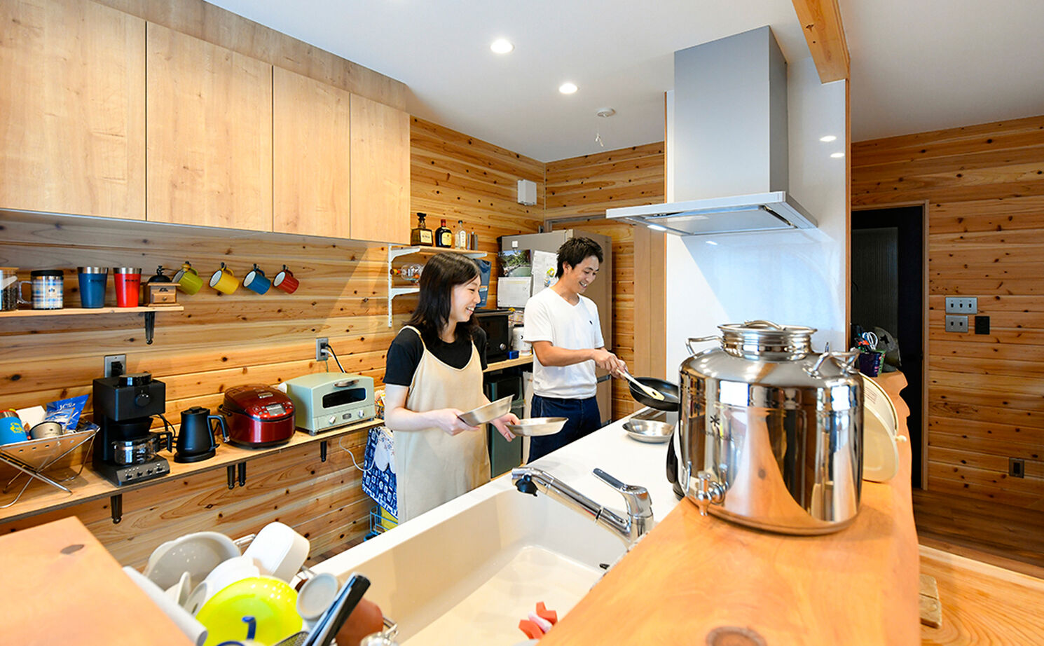 【SUUMO】 【木の家/吹抜け/飾り柱/京都】好きなログハウスに学んだ木の香りのする家。施主と大工の熱意が結集した家 - 天然木の家 HODAKA 一級建築士事務所 大久保店の建築実例詳細 ...