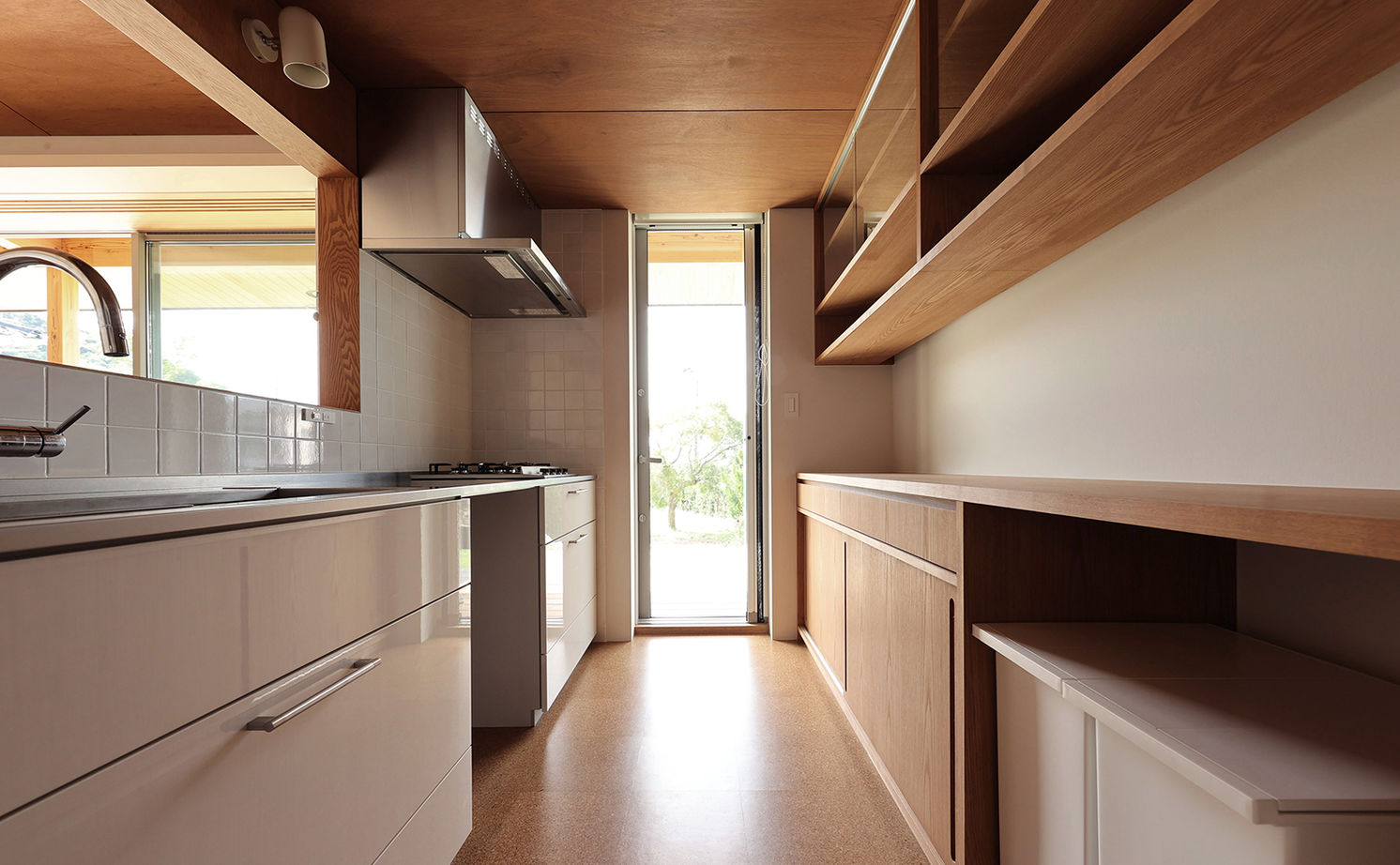 【SUUMO】 【3000万円台｜平屋｜32坪】障子からこぼれる光、陰影。侘び寂びを感じる和モダンな「平屋」 - ue_bo design の建築実例詳細 | 注文住宅