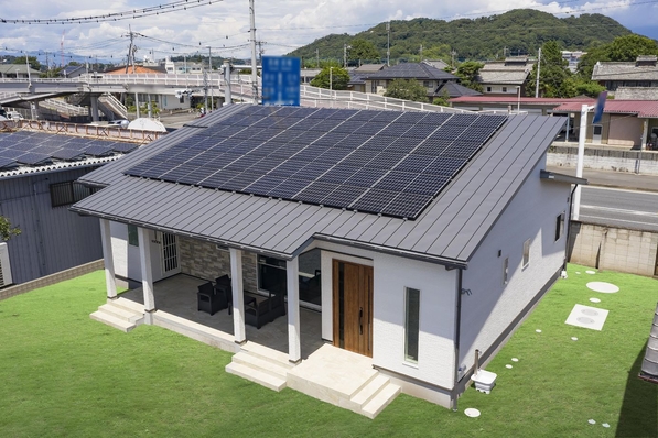 【SUUMO】 【3LDK/30.3坪】思い思いのライフスタイルを満喫できる、ダイナミックな片流れの屋根の住まい - 小向建設 桐生営業所の建築実例詳細 | 注文住宅